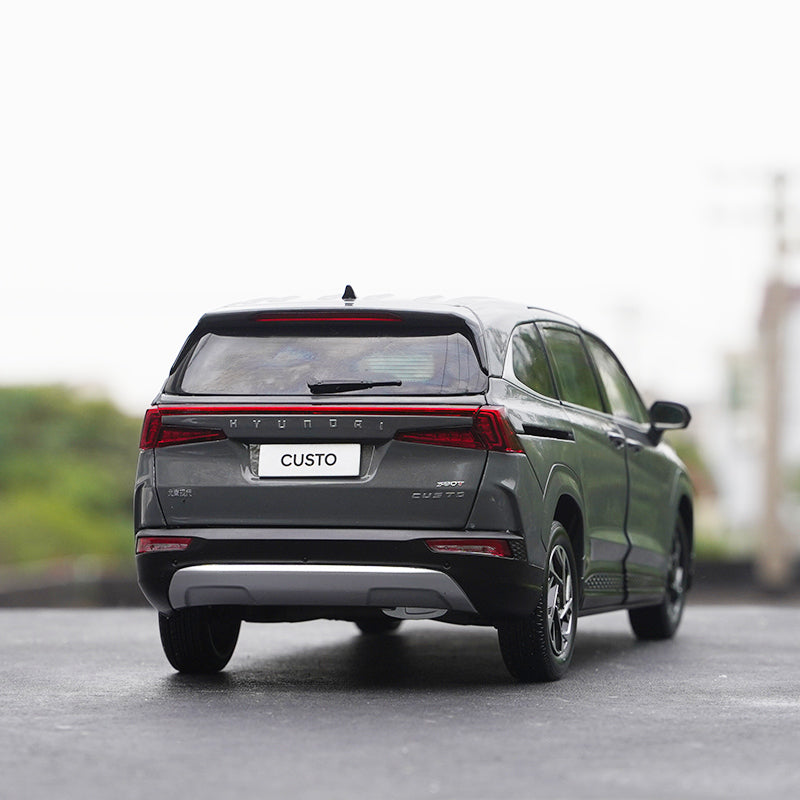 1:18 Beijing Hyundai CUSTO commercial vehicle MPV alloy car model for ...