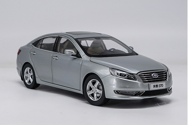 Original factory authentic 1/18 FAW Benteng B70 diecast metal car mode ...