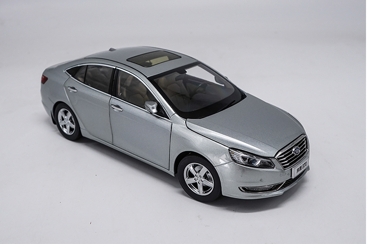 Original factory authentic 1/18 FAW Benteng B70 diecast metal car mode ...