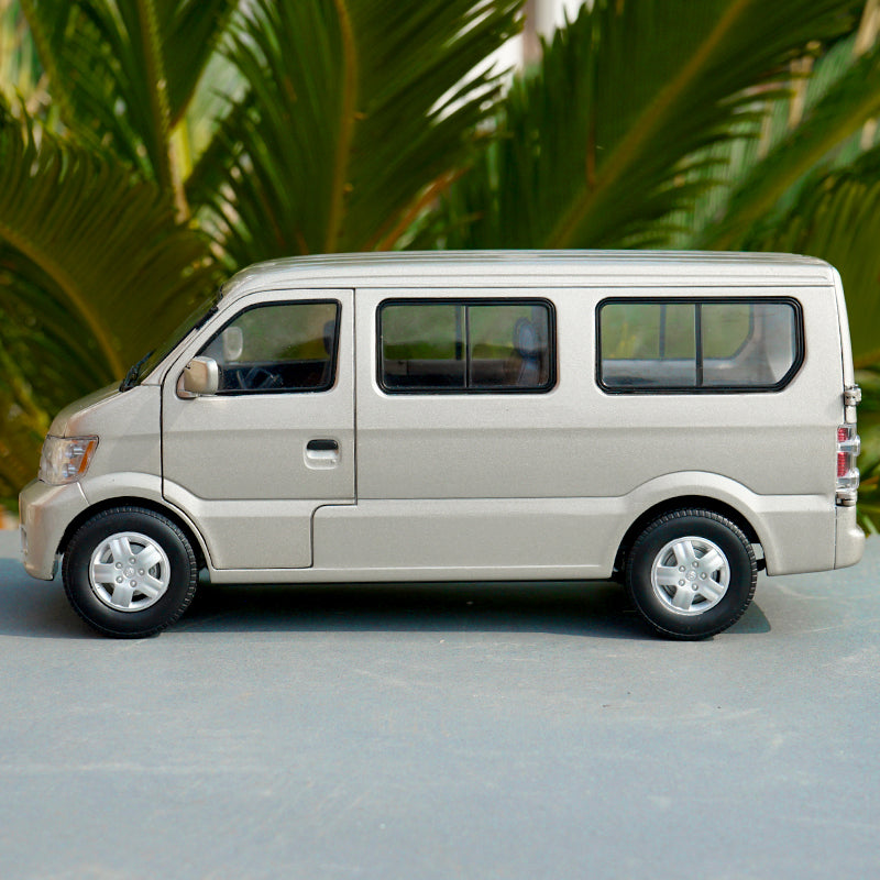 1:18 Scale Diecast Champagne Changan 4500 Van car Model with small gif ...