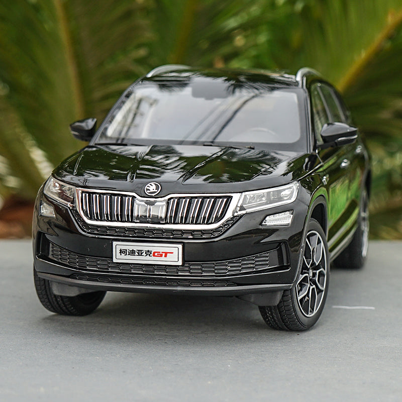 Diecast GT Skoda Kodiaq GT car model in scale 1:18 Black/red – Classic ...