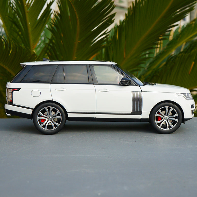 Original Authorized Authentic 1:18 Scale Diecast LCD Model Car Land Ro ...