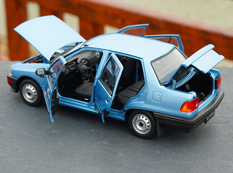 Original Authorized Authentic 1:18 Yiqi Chinese Tianjin Xiali TJ7100 H ...