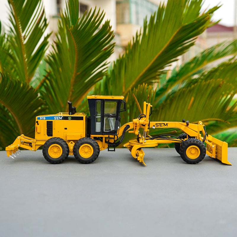 Original factory Diecast 1:35 Cat SG SEM919 motor grader vehicles engi ...
