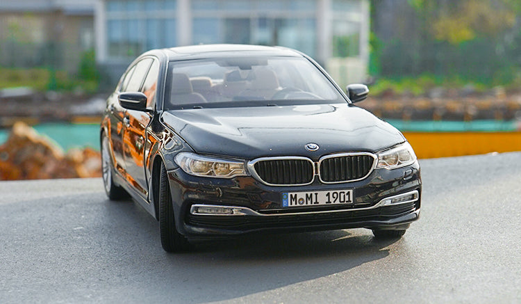 Original factory diecast 1:18 BWM new 5 series car model 2018 Chinese ...