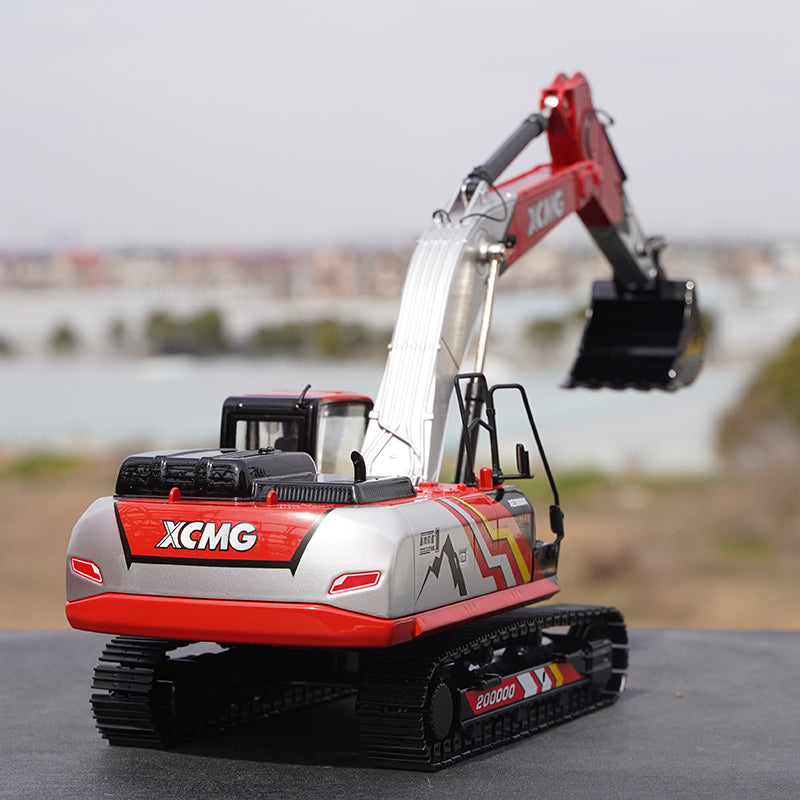 1:30 XCMG XE380DK Large diecast excavator Scale model alloy engineerin ...